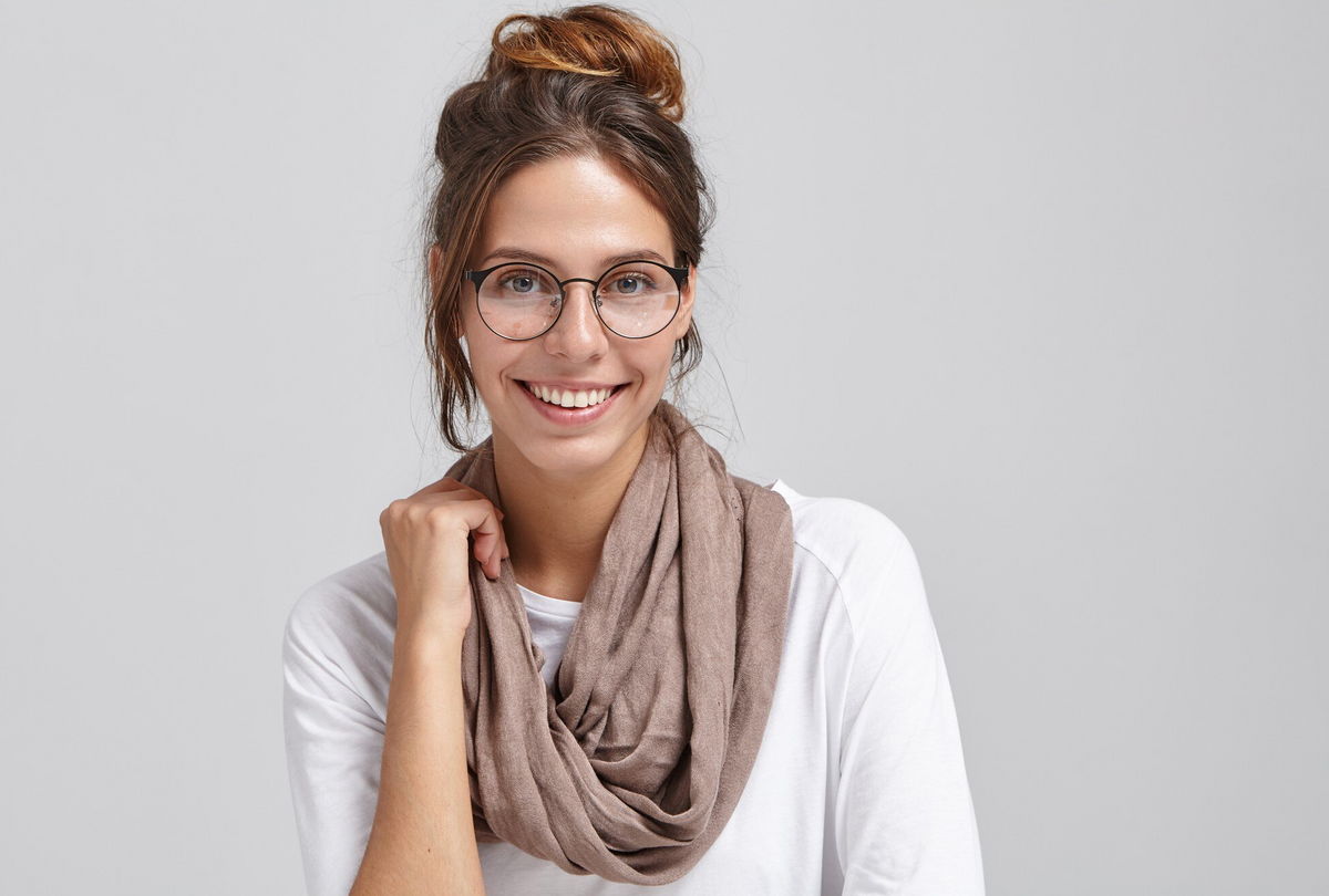 The Ultimate Guide to Women's Glasses: Frames, Styles, and Best Choice